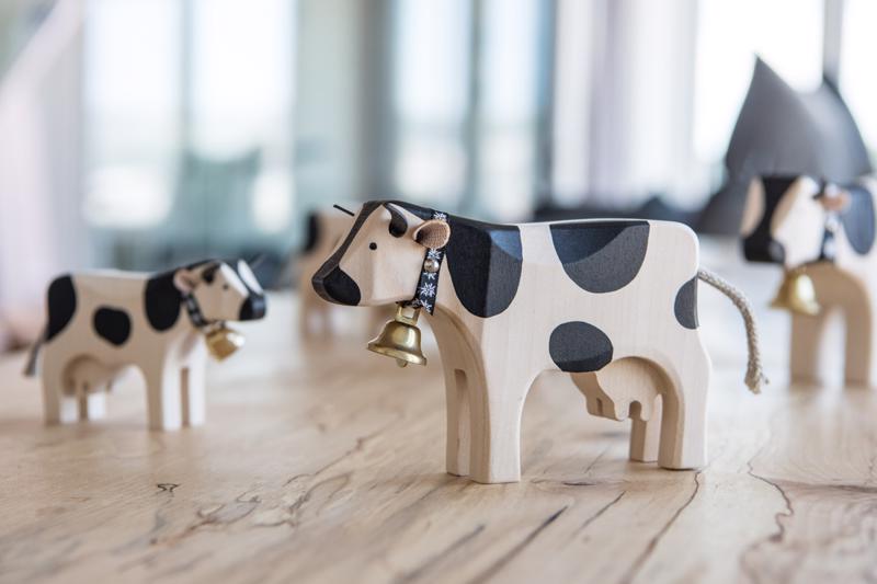 Trauffer Shop - Trauffer Holzspielwaren /Kühe - Cow 2 standing Eringer ...